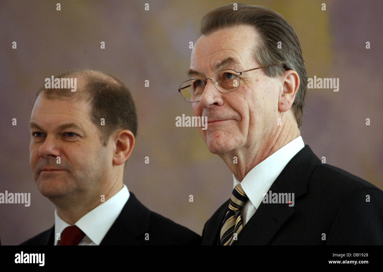 Franz muentefering olaf scholz hi-res stock photography and images - Alamy