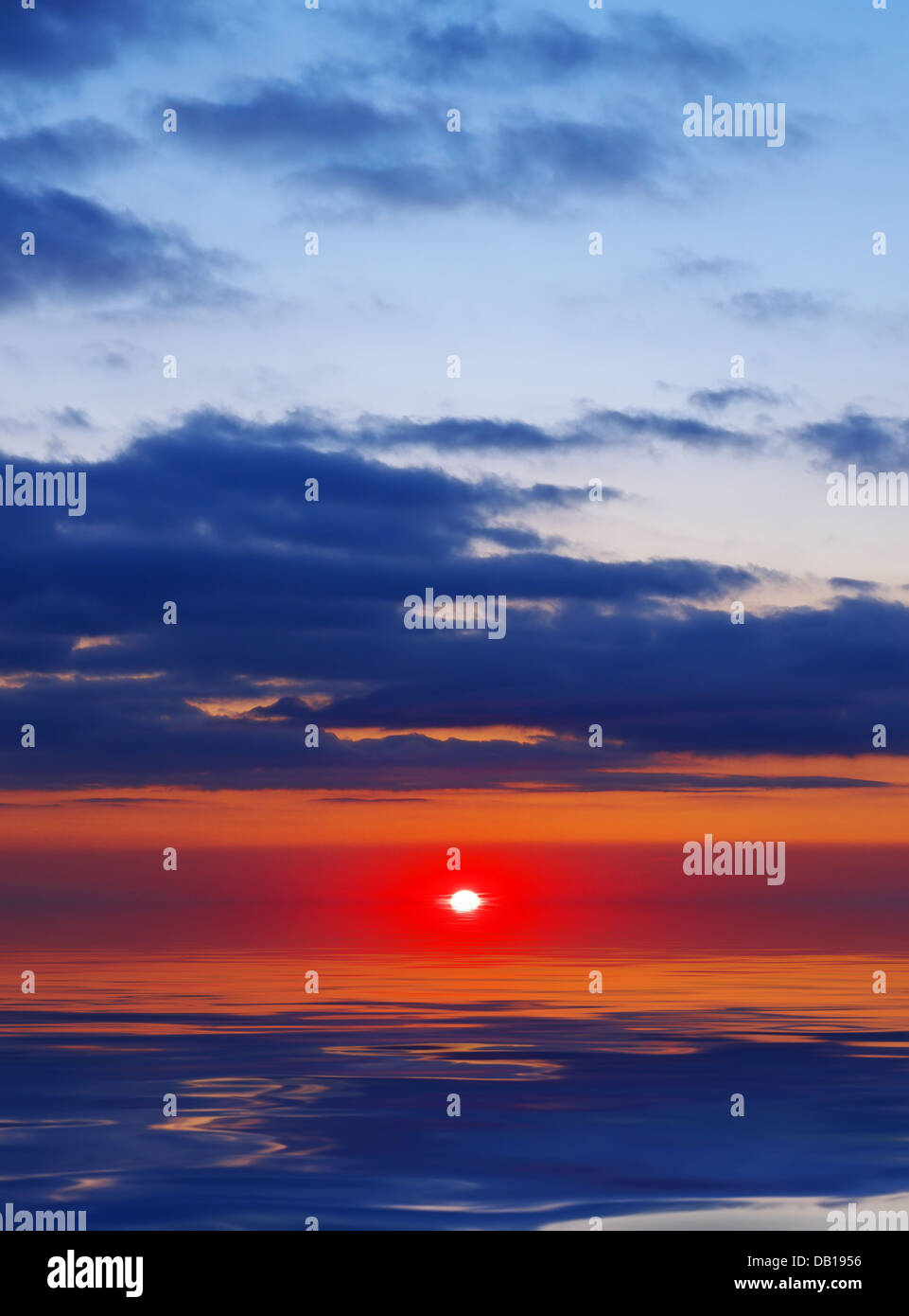 Sea and sky during sundown. Beautiful seascape Stock Photo - Alamy