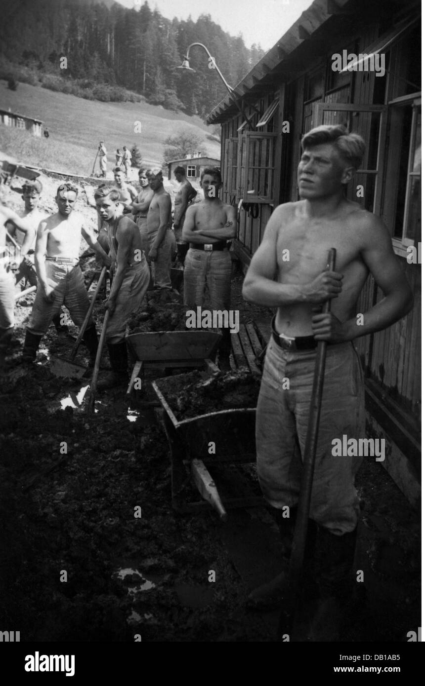 1930s Working Man High Resolution Stock Photography and Images - Alamy