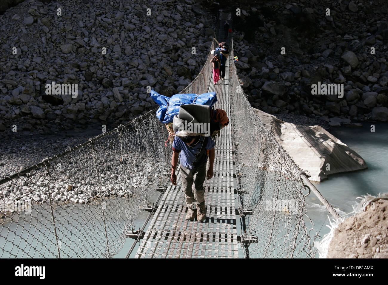 Load circuit hi-res stock photography and images - Alamy