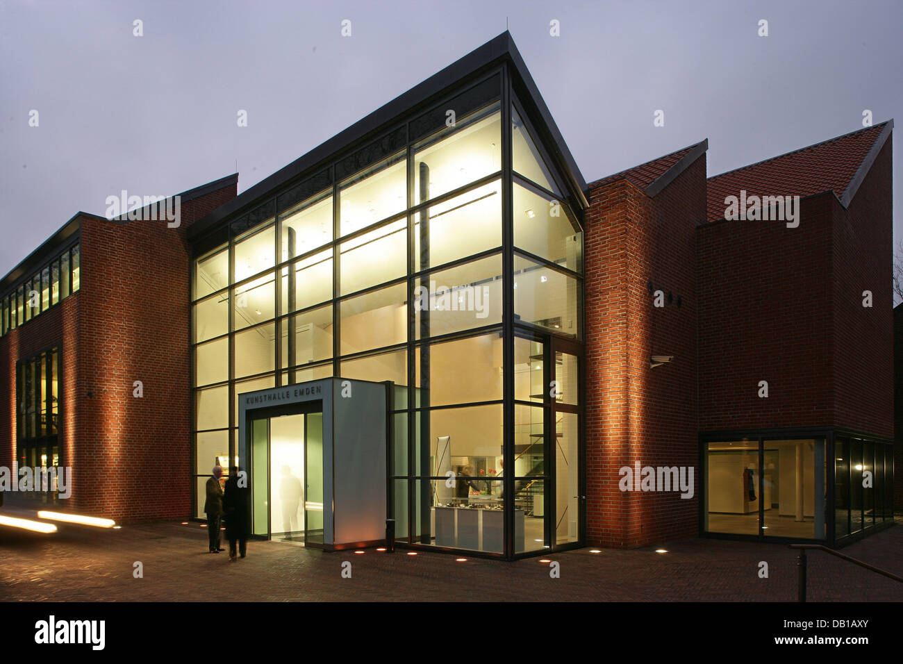 The altered art hall shines with new-vitrified foyer in Emden, Germany ...