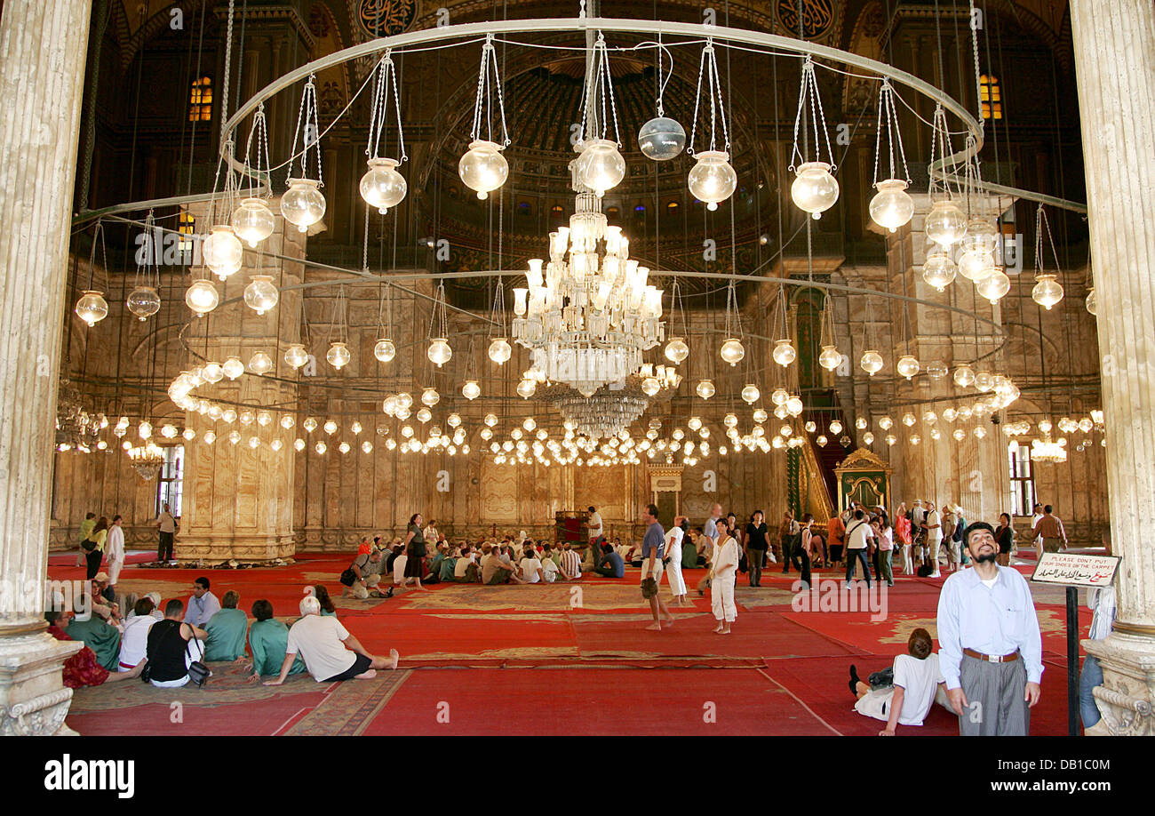 The picture shows the interior of the Mohammed-Ali-mosque in Cairo ...