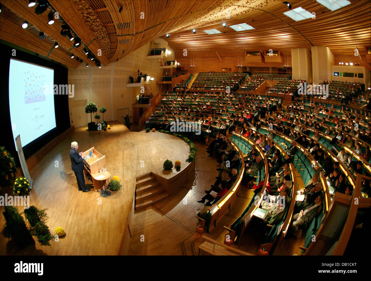Gerhard Ertl High Resolution Stock Photography and Images - Alamy