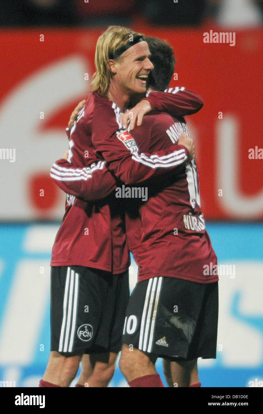 Nuremberg's Zvjezdan Misimovic (R) cheers with teammate Marco ...