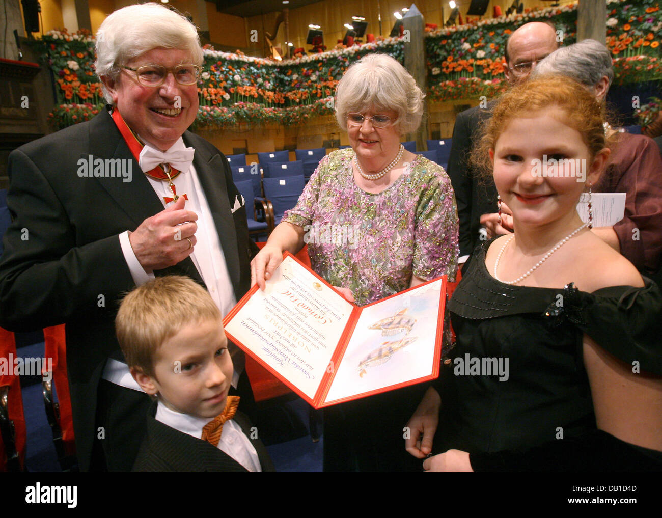 Kay nietfeld nobel prize medal hi-res stock photography and images - Alamy