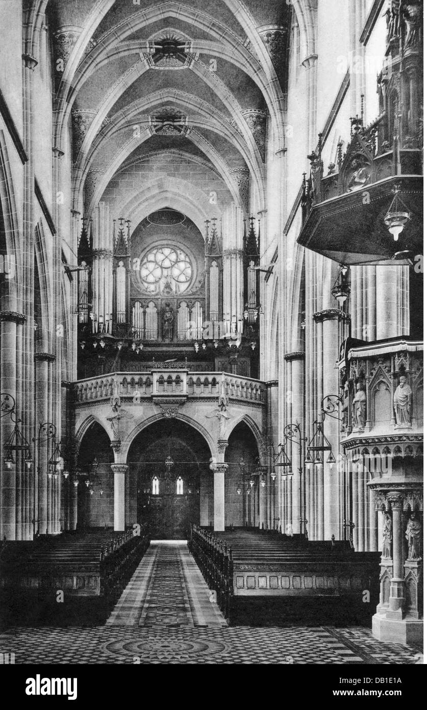 Interior protestant church st hi-res stock photography and images - Alamy