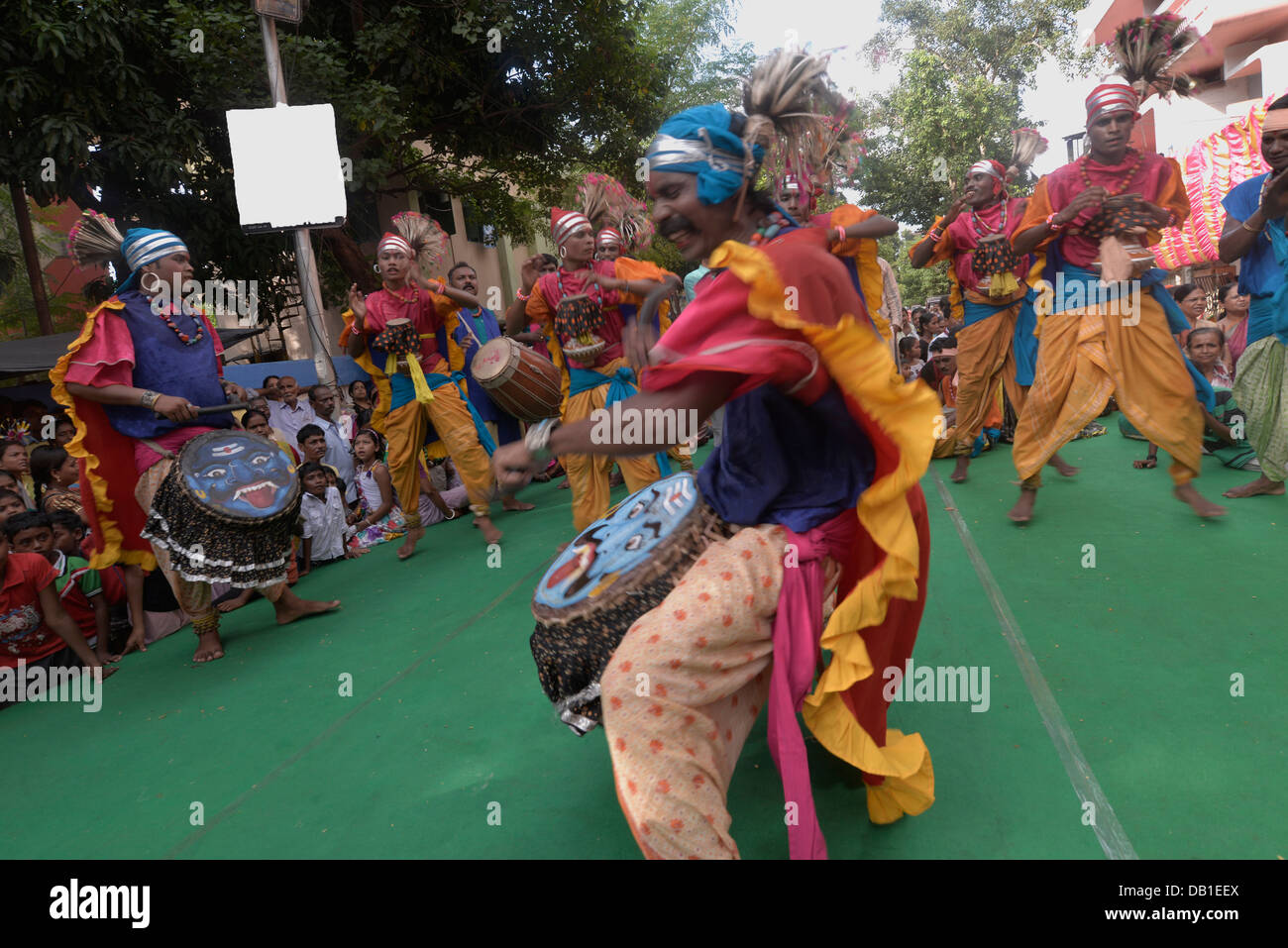 Rhythmic dance movement hi-res stock photography and images - Alamy