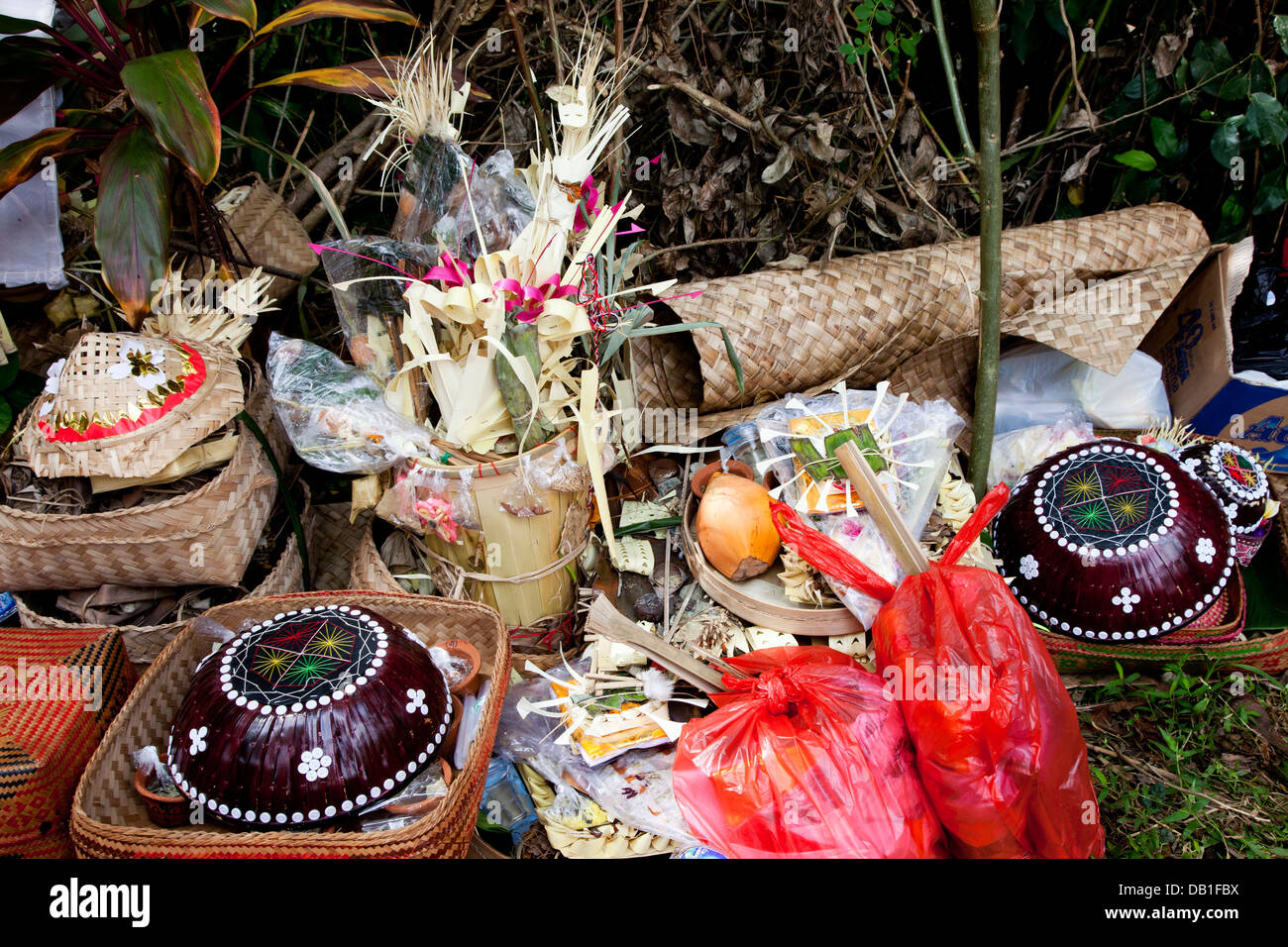 Cremation funeral hi-res stock photography and images - Alamy
