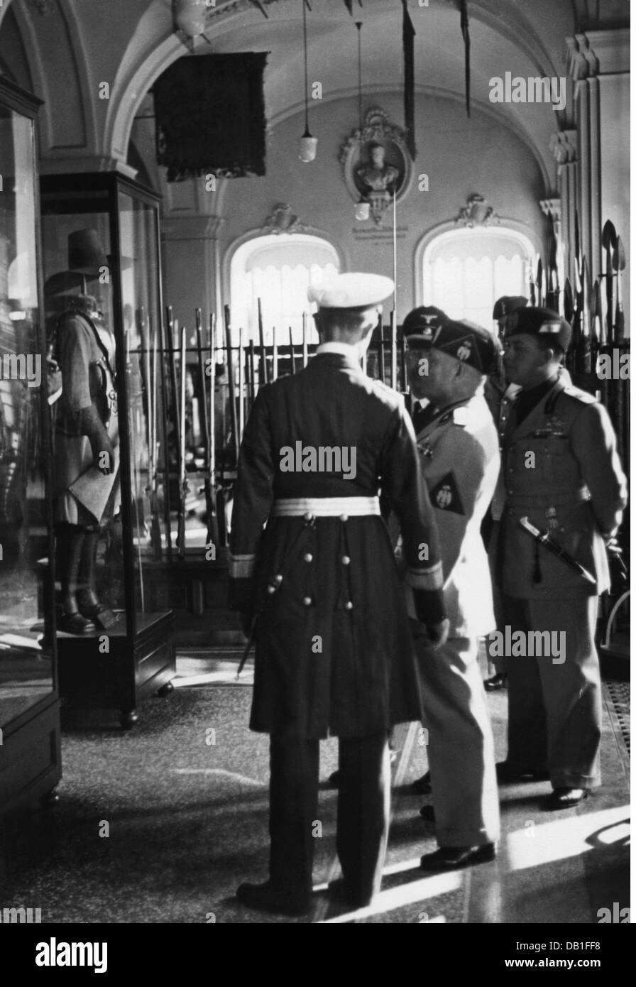 Armoury with the german historical museum Black and White Stock Photos ...