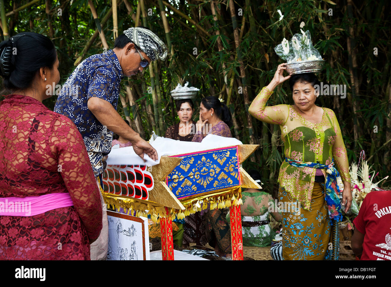 Balinese coffin hi-res stock photography and images - Alamy