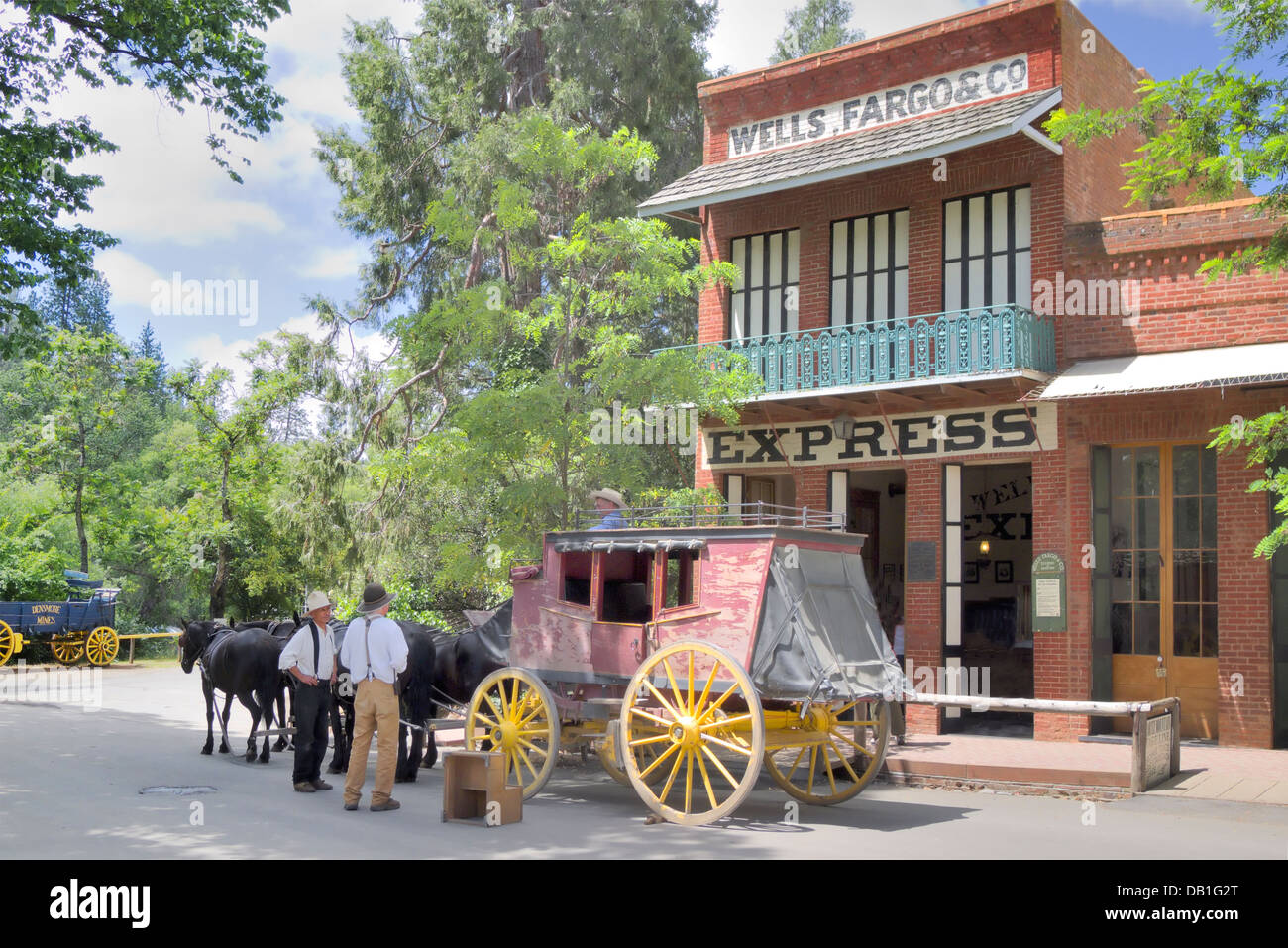 Stagecoach in front of the Wells Fargo Express office in Columbia State ...