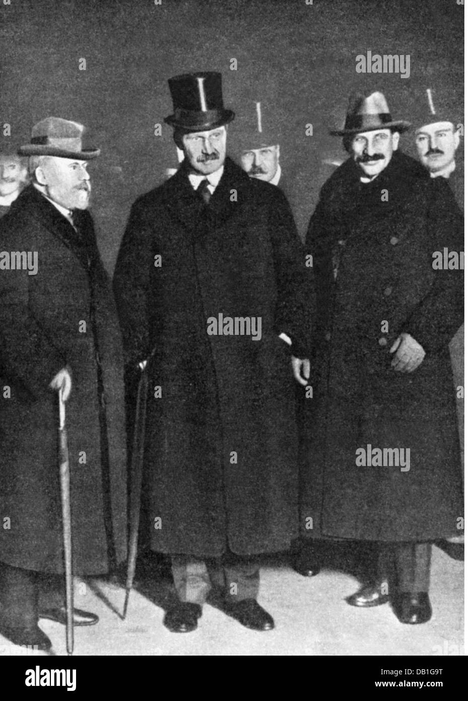 politics,conference,London conference 8.- 12.12.1922,Raymond Poincare ...