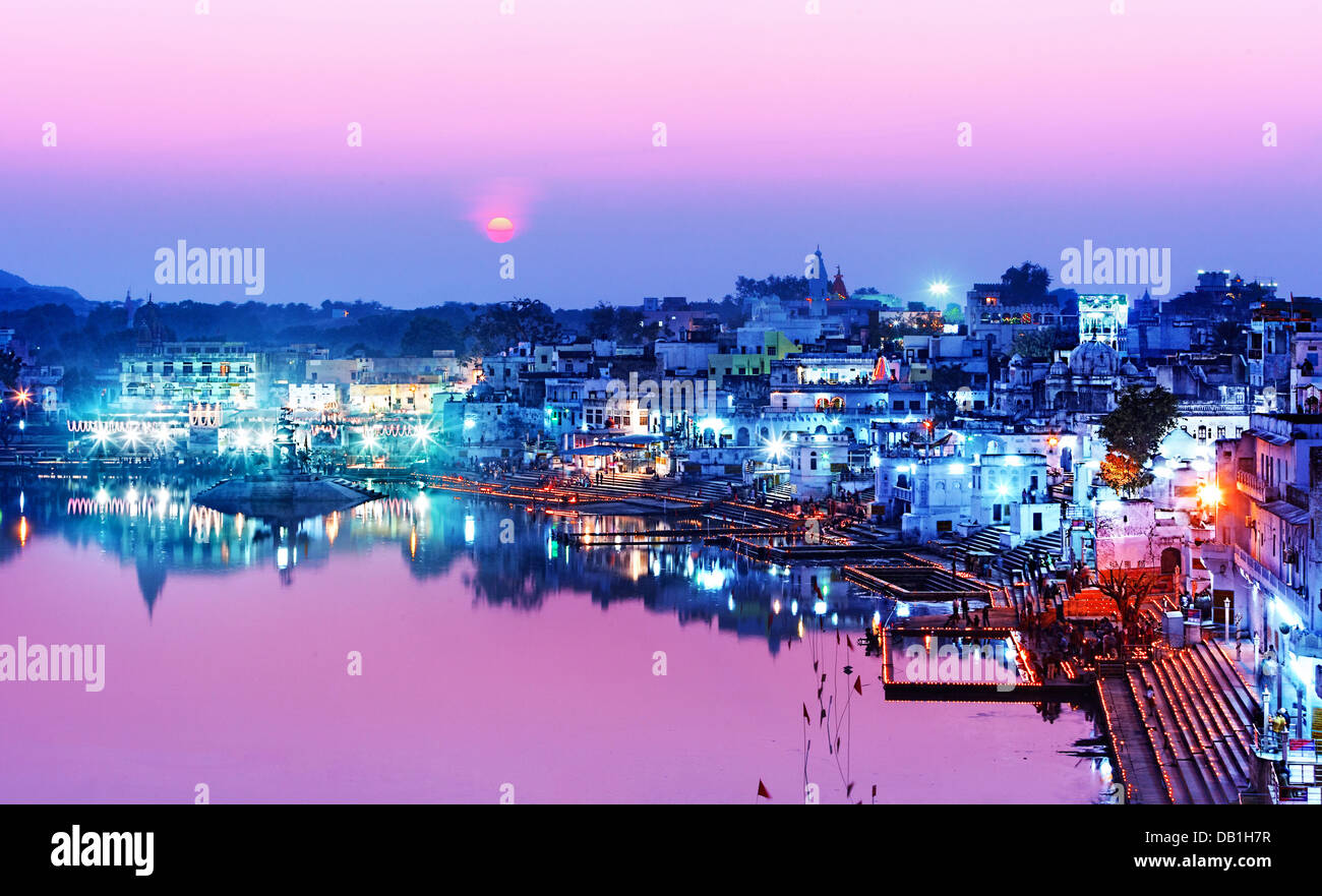 Pushkar lake at night Stock Photo - Alamy
