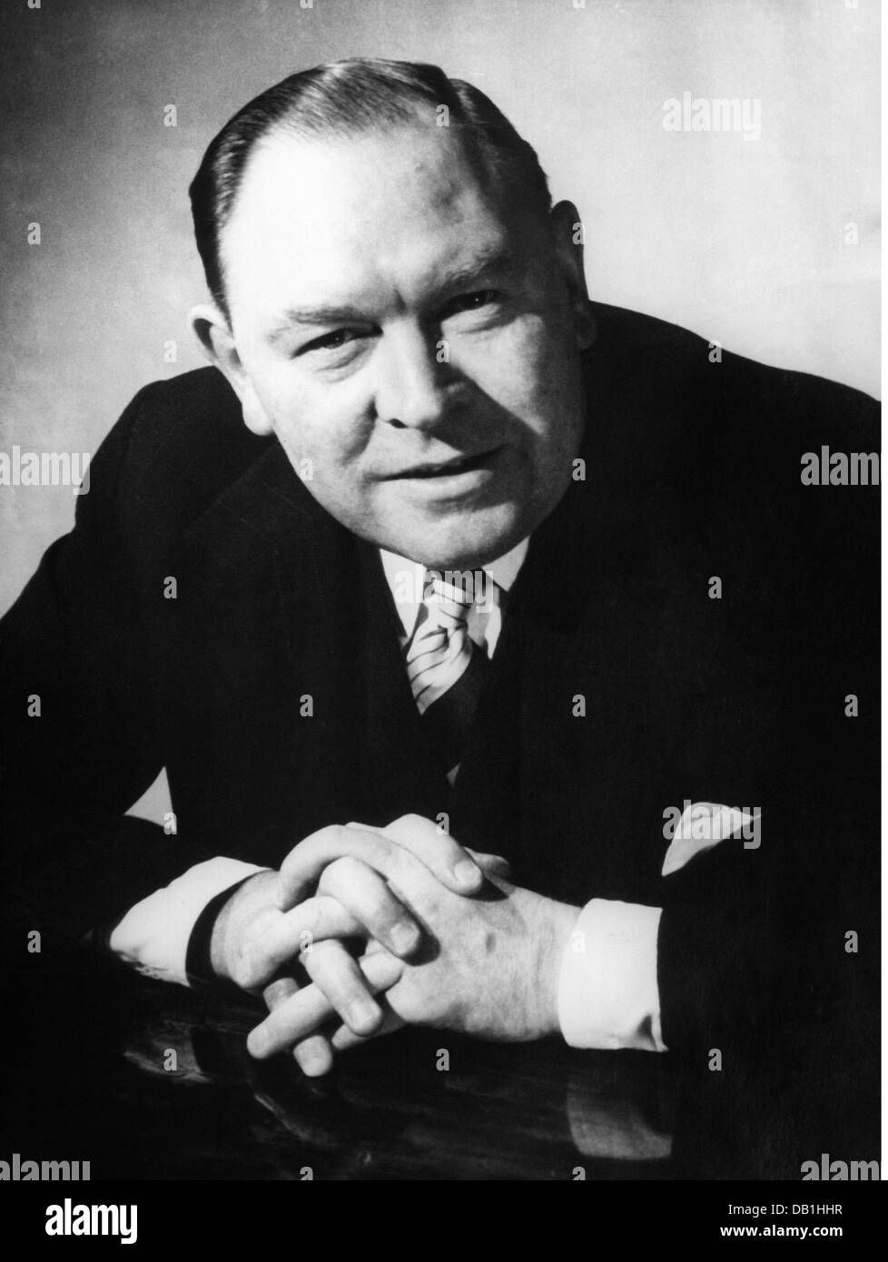 Moore, Gerald, 30.7.1899 - 13.3.1987, British musician (pianist), half ...