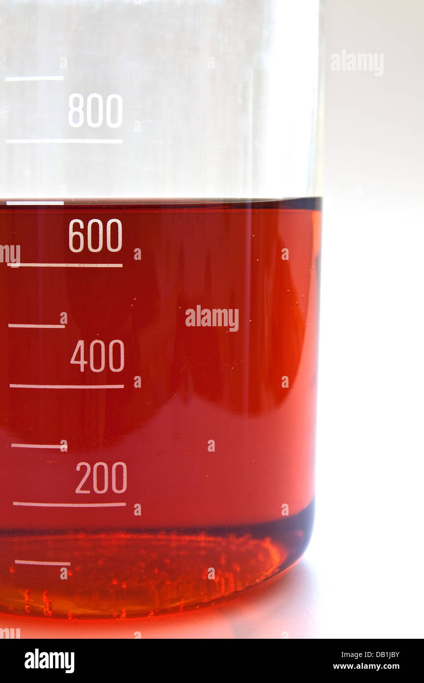Beaker chemistry amber liquid light hi-res stock photography and images ...
