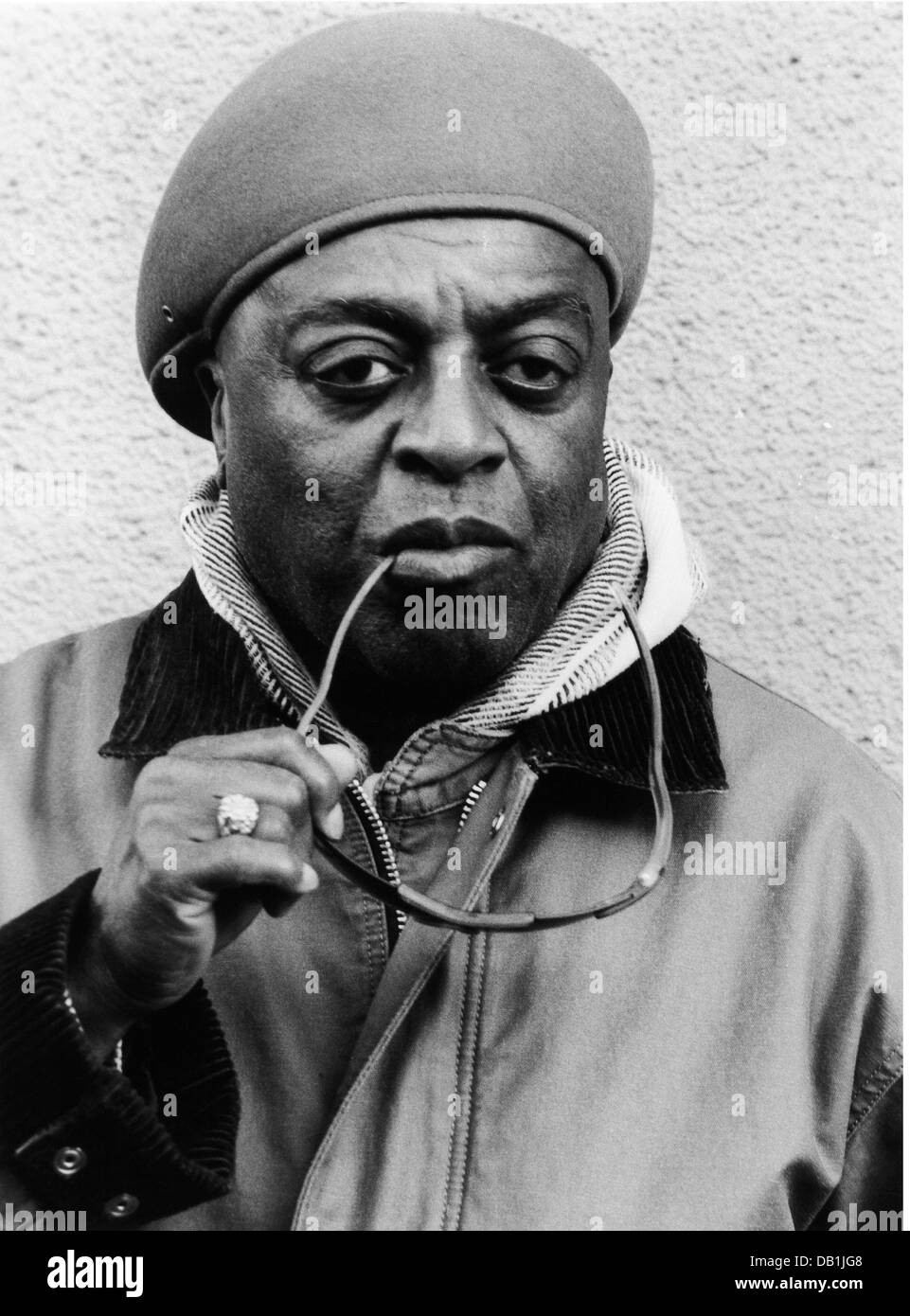 American jazz drummer hi-res stock photography and images - Alamy