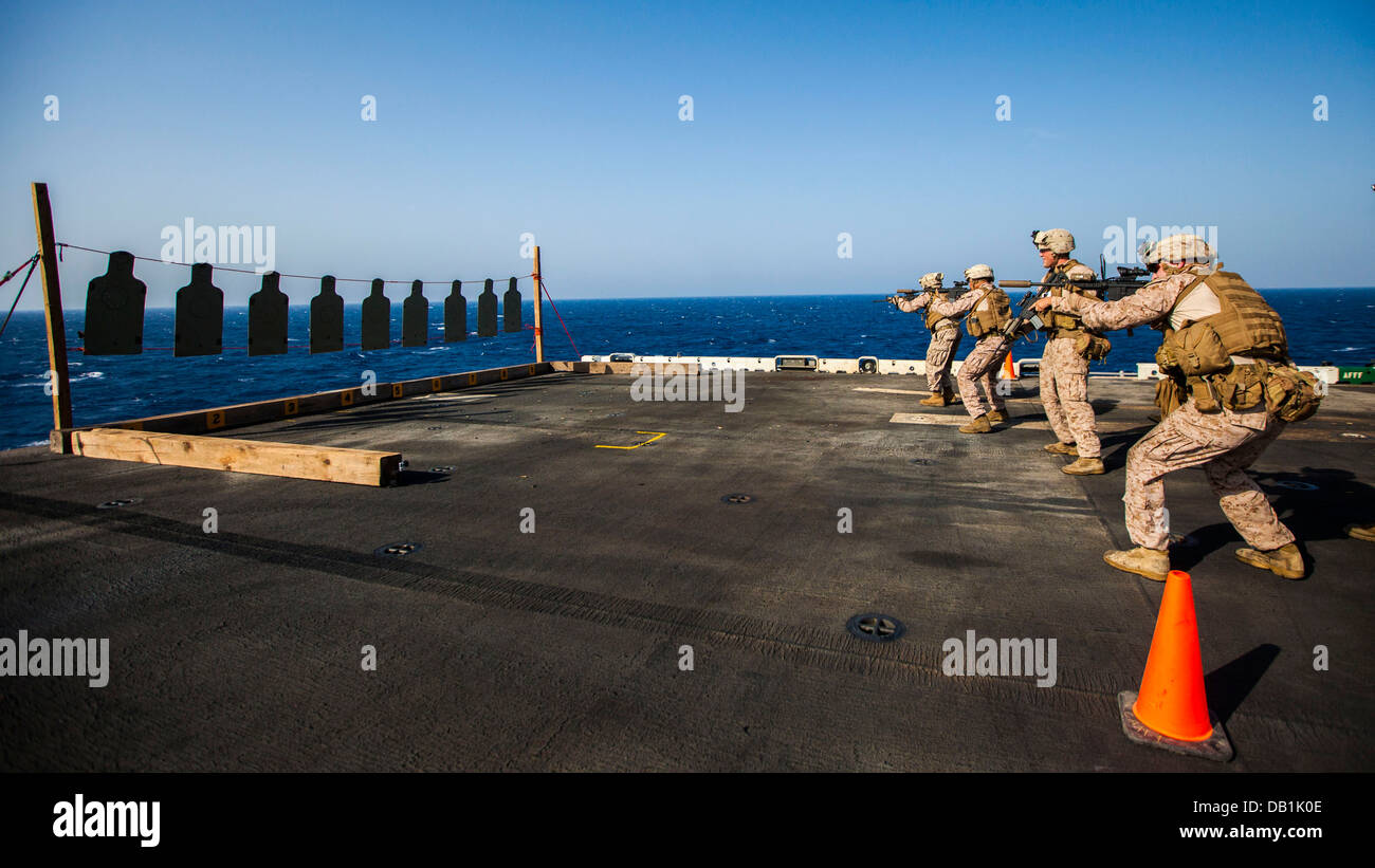 Uss bat hi-res stock photography and images - Alamy