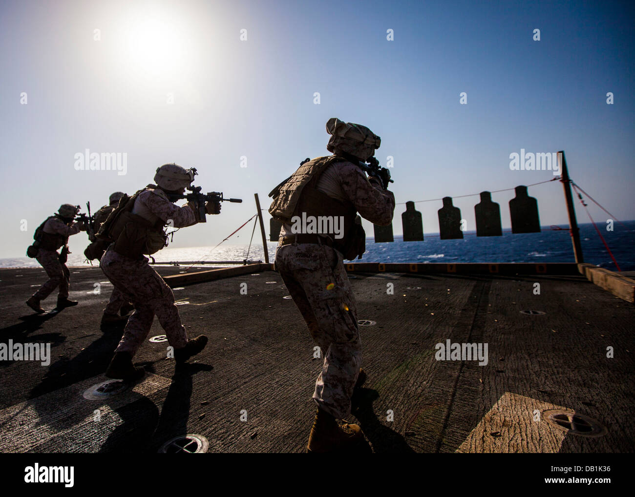 A scout sniper with scout sniper platoon hi-res stock photography and ...