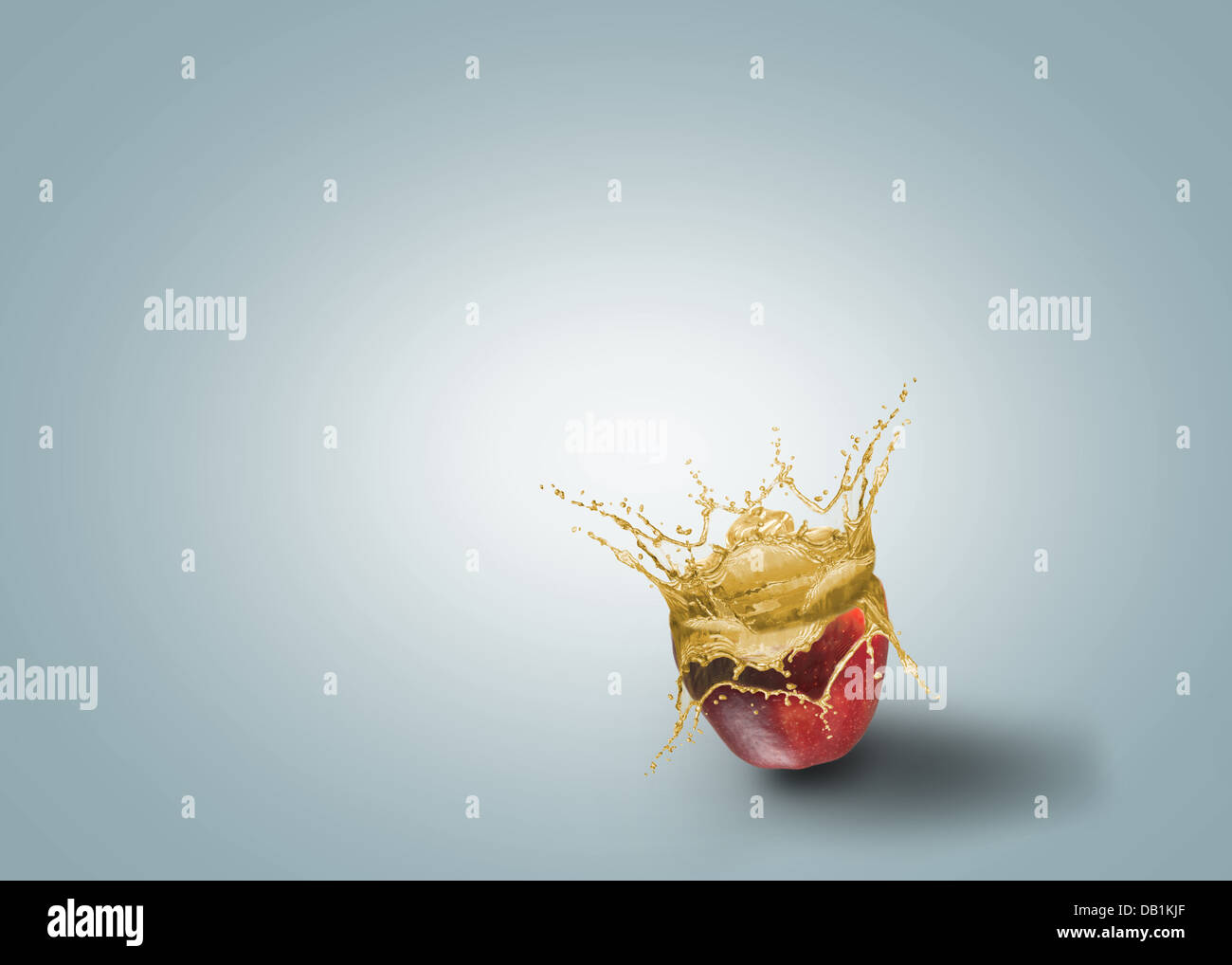Water pouring out washing hi-res stock photography and images - Alamy