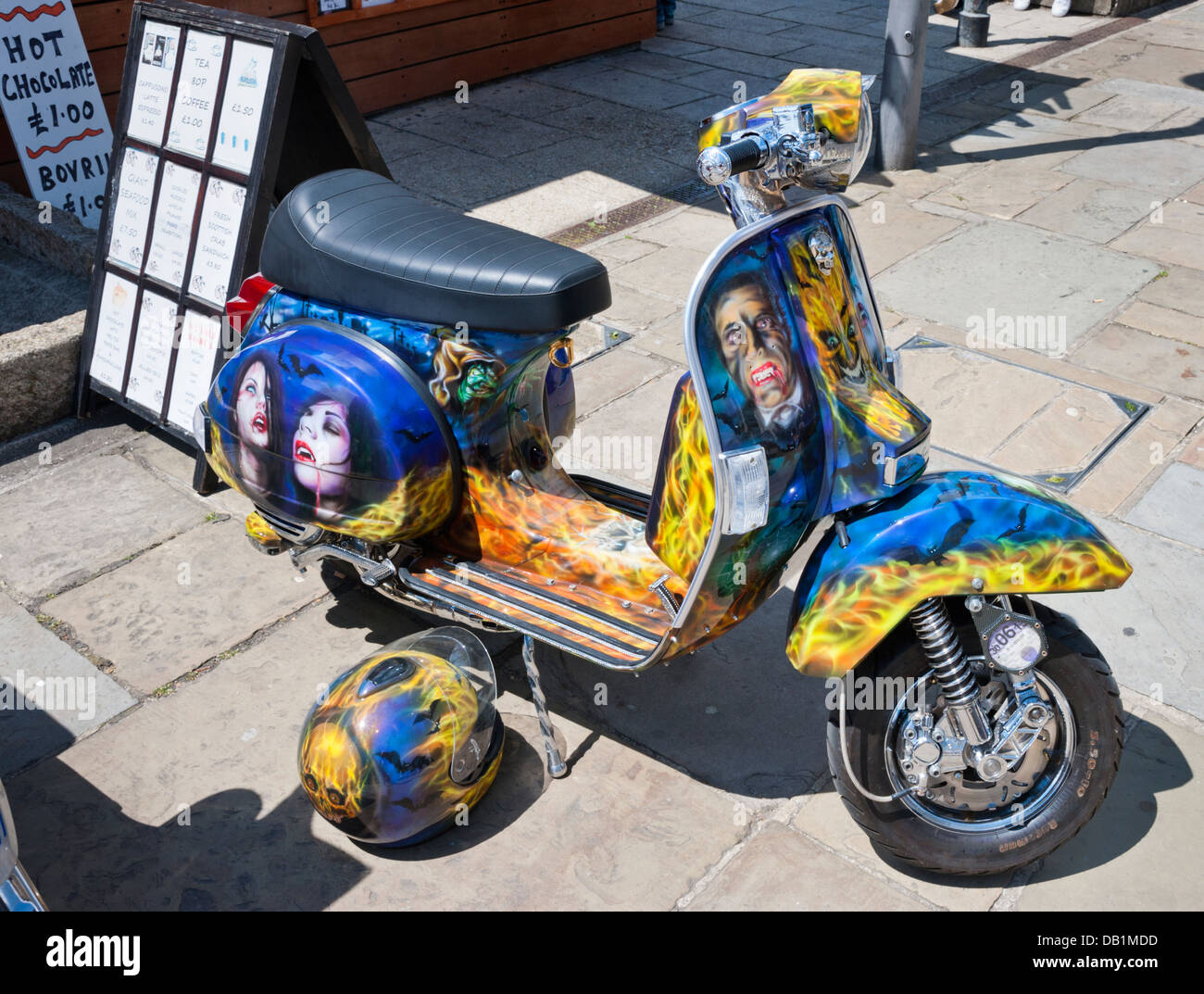 Gothic horror blood hi-res stock photography and images - Alamy