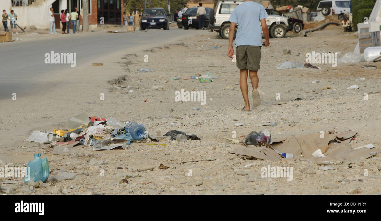 Albania tirana poverty hi-res stock photography and images - Alamy
