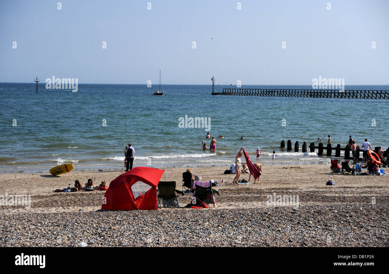 Littlehampton beach seafront hi-res stock photography and images - Alamy