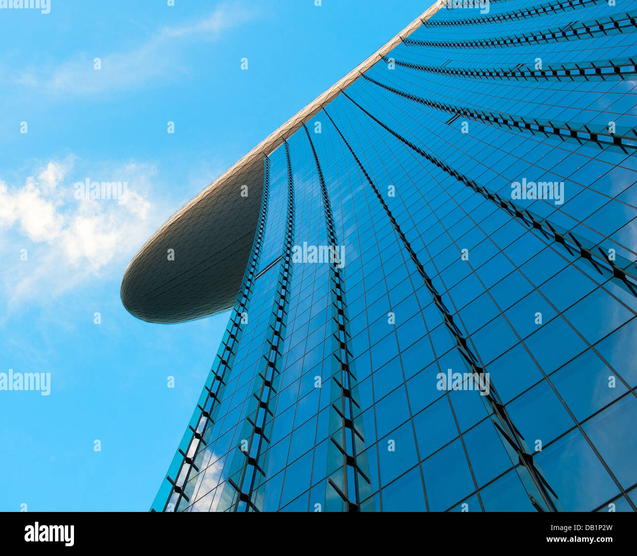 Skyscraper landmark hi-res stock photography and images - Alamy