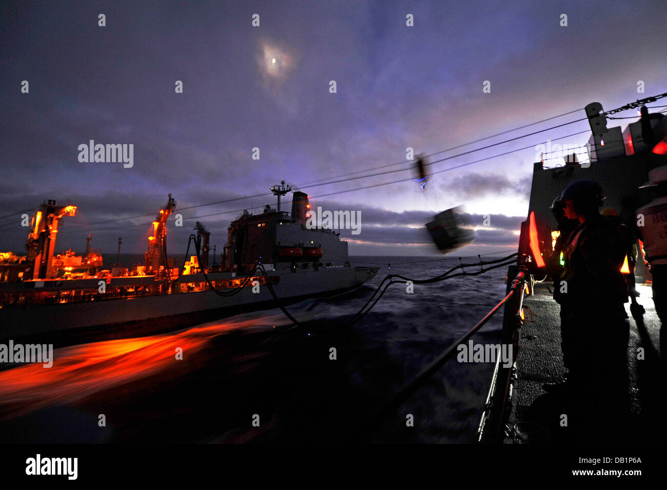 The amphibious transport dock ship USS New Orleans (LPD 18) conducts an ...