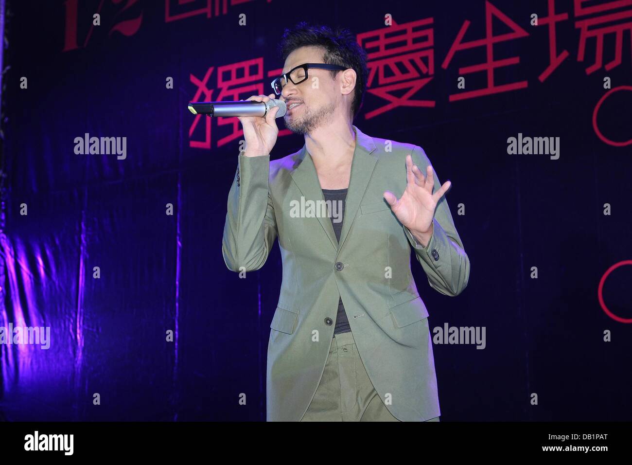Jacky Cheung celebrated his birthday at press conference in Taipai ...