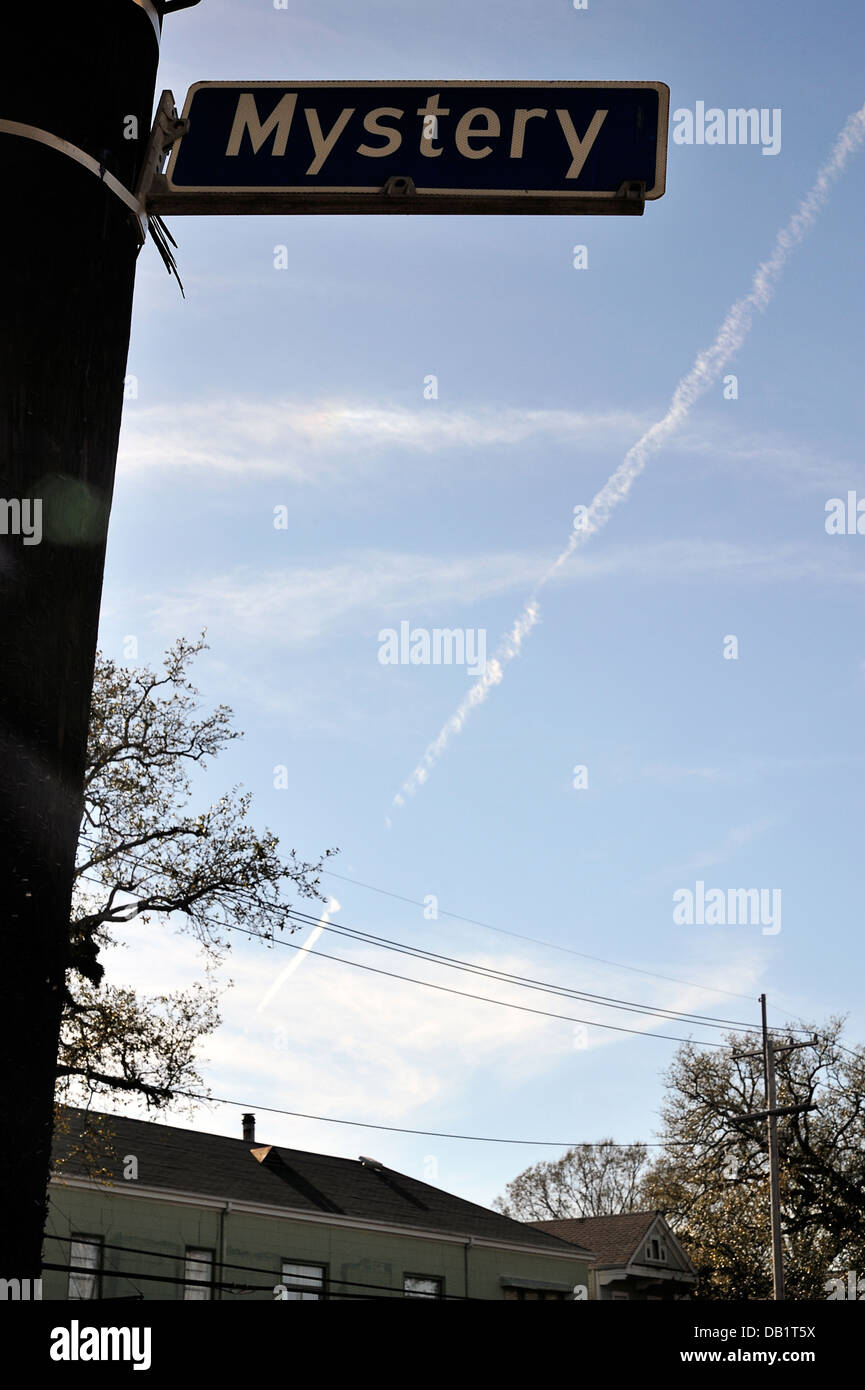 Mystery sign hi-res stock photography and images - Alamy