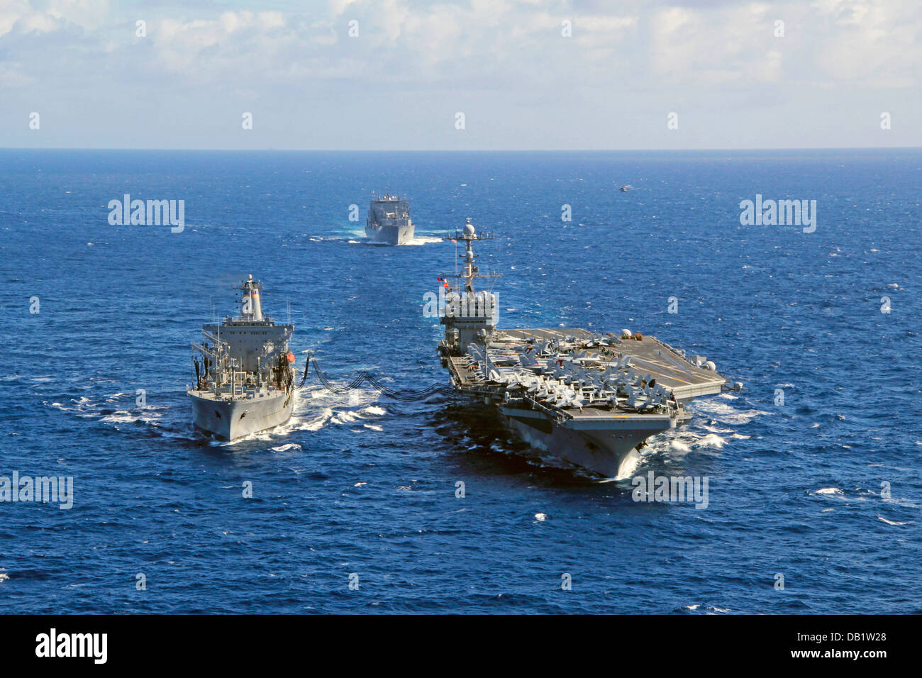 The U.S. Navy's forward-deployed aircraft carrier USS George Washington ...