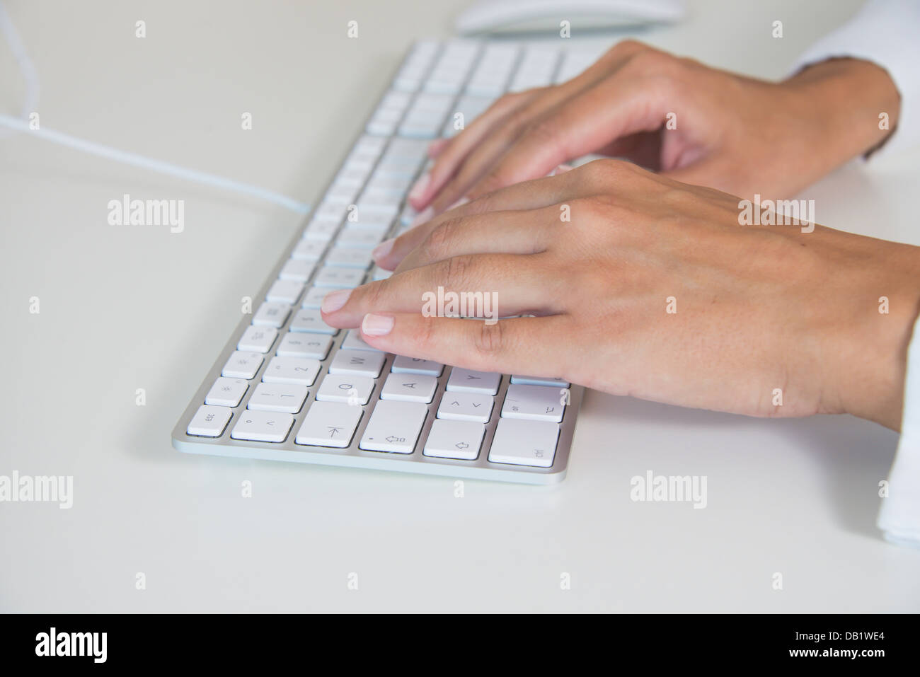 Female hands business woman typing hi-res stock photography and images ...