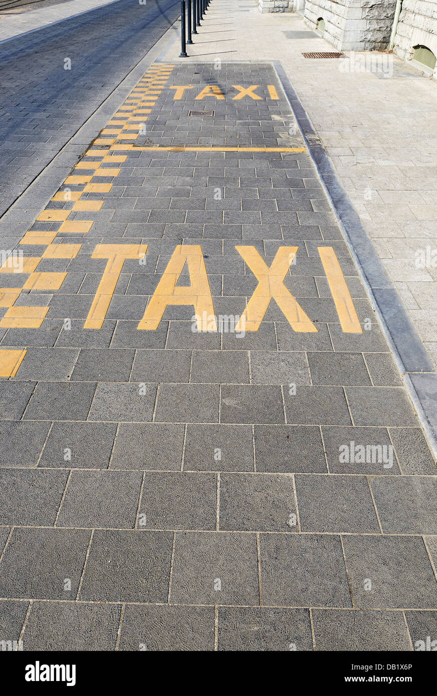 Taxi lane for parking Stock Photo - Alamy