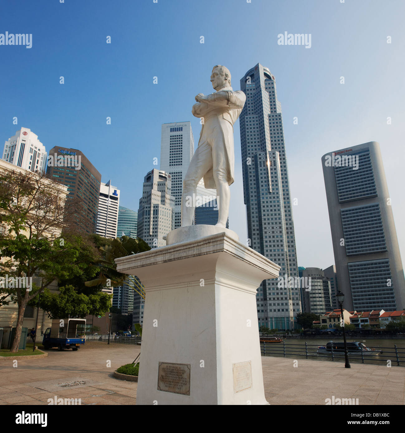 Raffles landing with skyscrapers hi-res stock photography and images ...