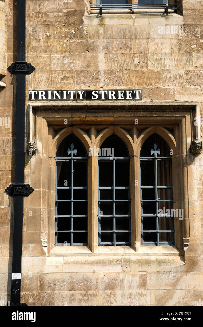 Cambridge trinity street hi-res stock photography and images - Alamy