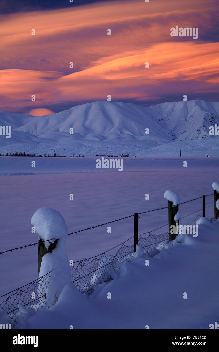 Hawkdun range hi-res stock photography and images - Alamy