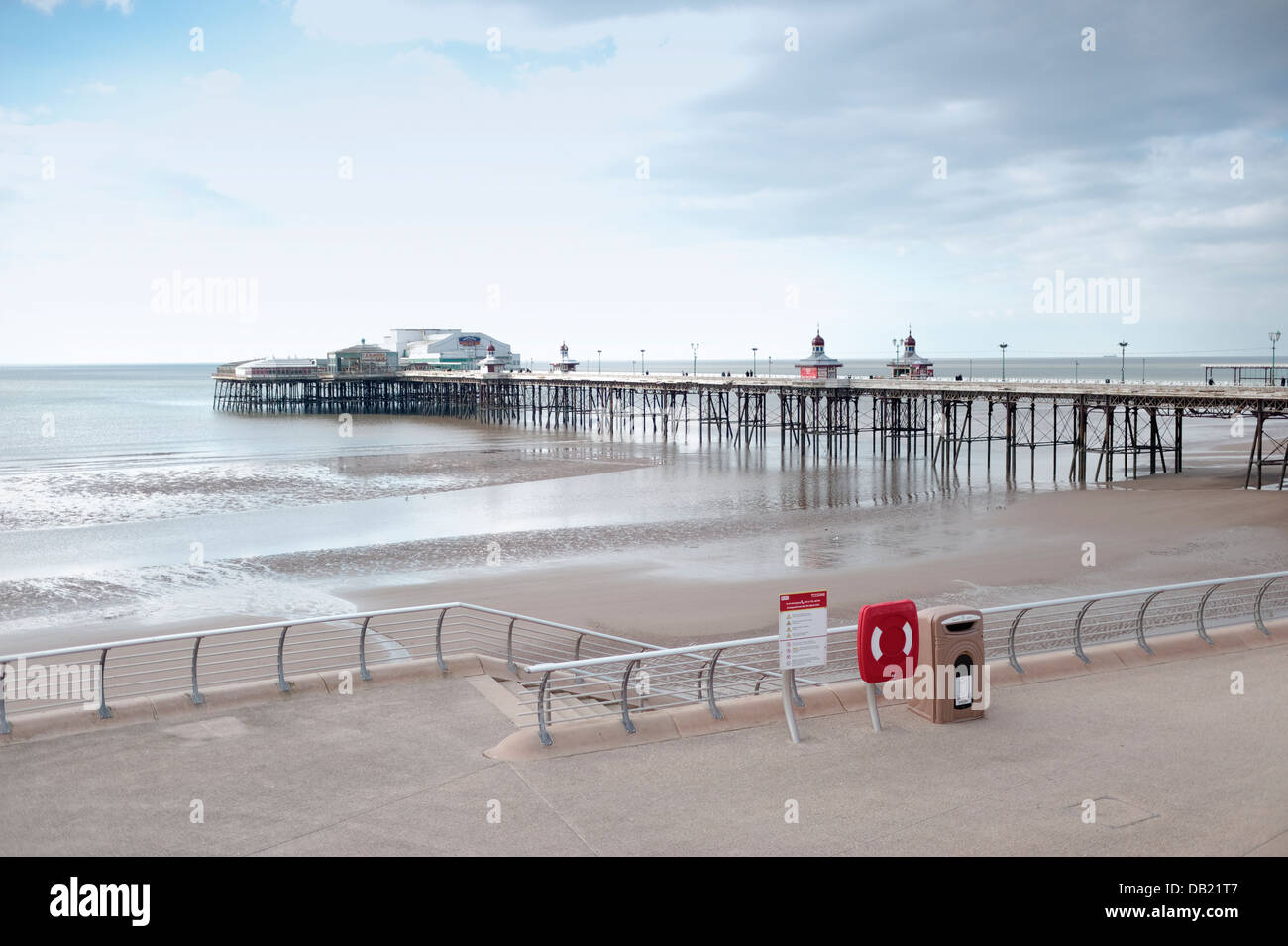 Desolate Blackpool out of season, empty pier and beach Stock Photo - Alamy