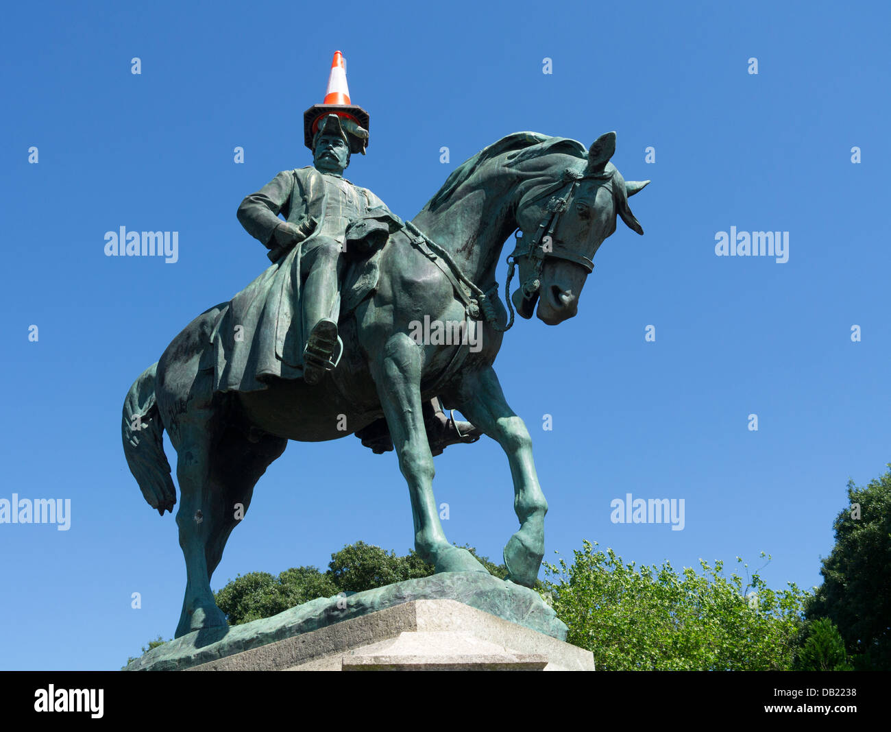 Statue of General Sir Redvers Buller VC with a traffic cone on his head ...
