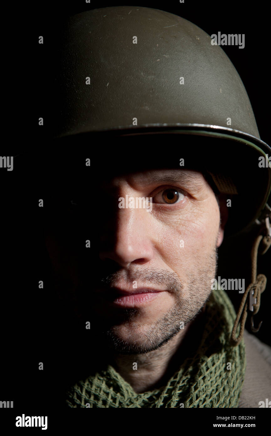Ww2 american soldier hi-res stock photography and images - Alamy