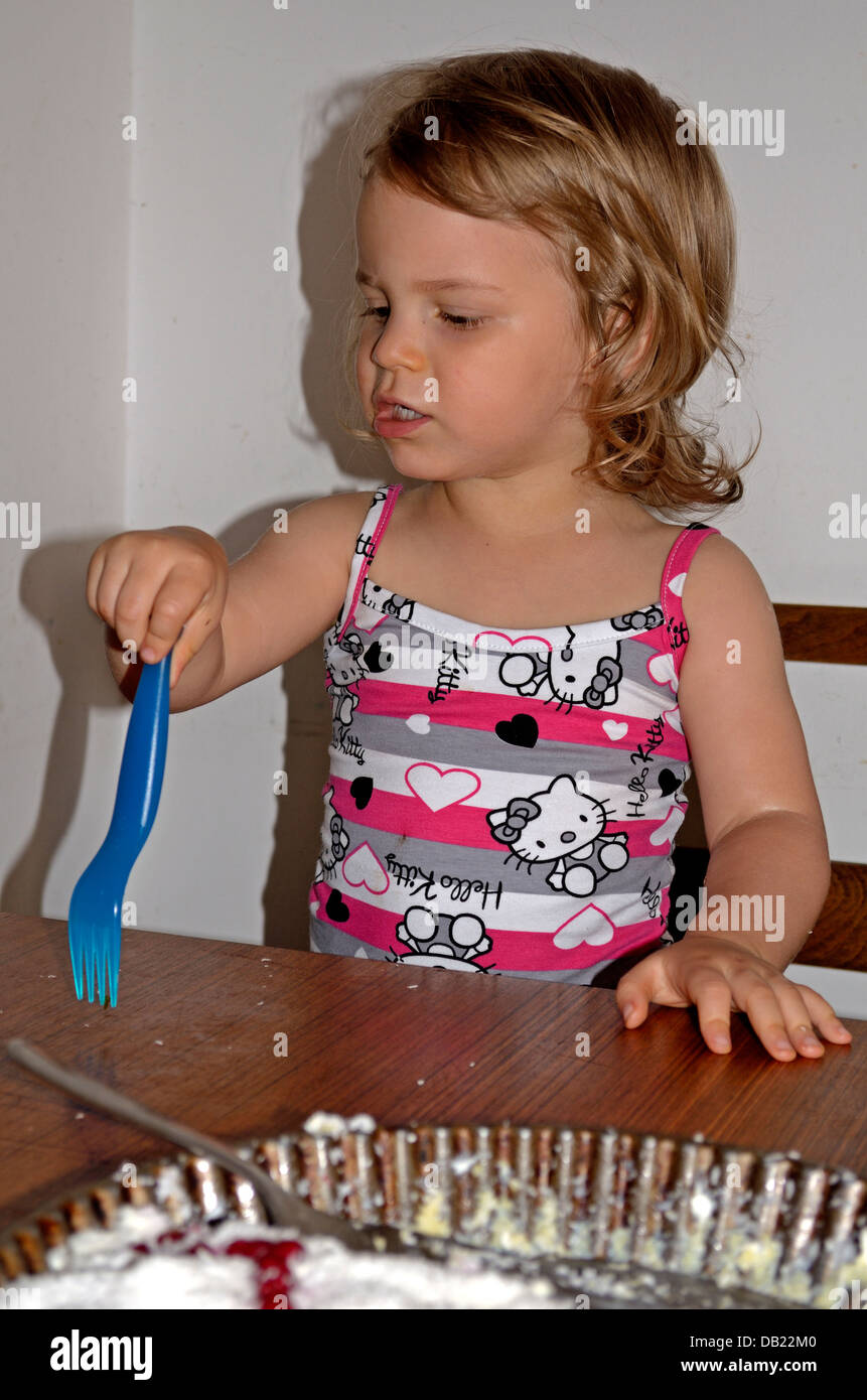 2 year old little girl portrait Stock Photo - Alamy