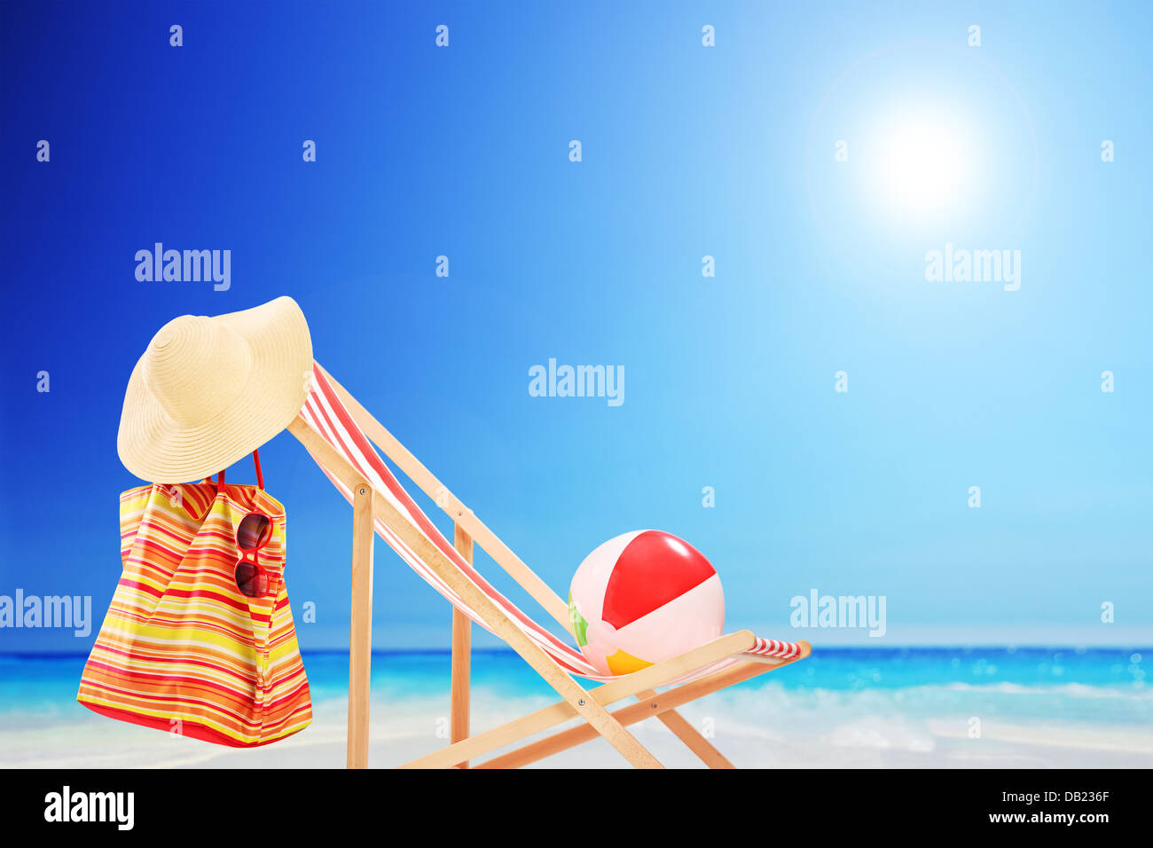 Summer beach ball and chair hi-res stock photography and images - Alamy