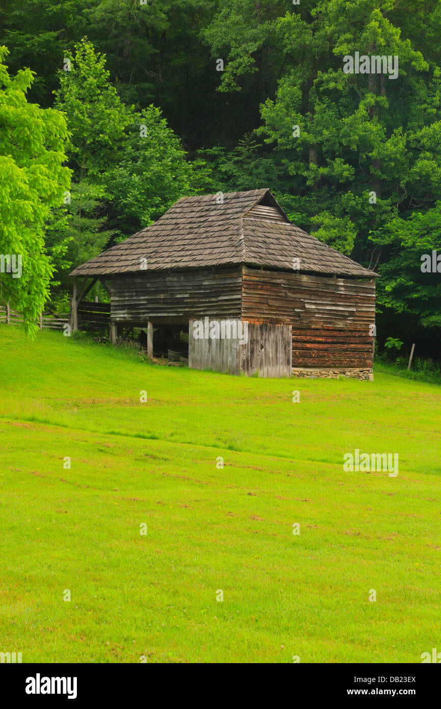 Will Messer Barn in Cataloochee Valley, Great Smoky Mountains National ...