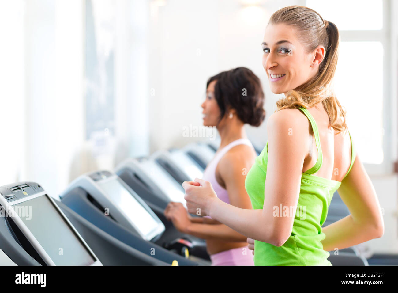 Women fitness treadmill exercise hi-res stock photography and images ...