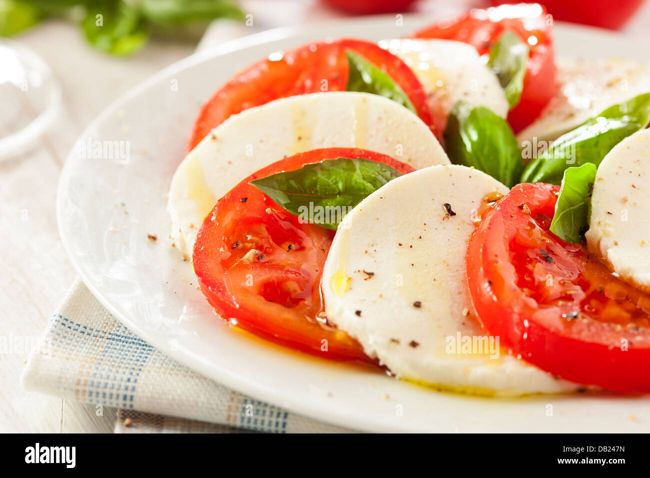 Tomato mozzarella caprese salad hi-res stock photography and images - Alamy