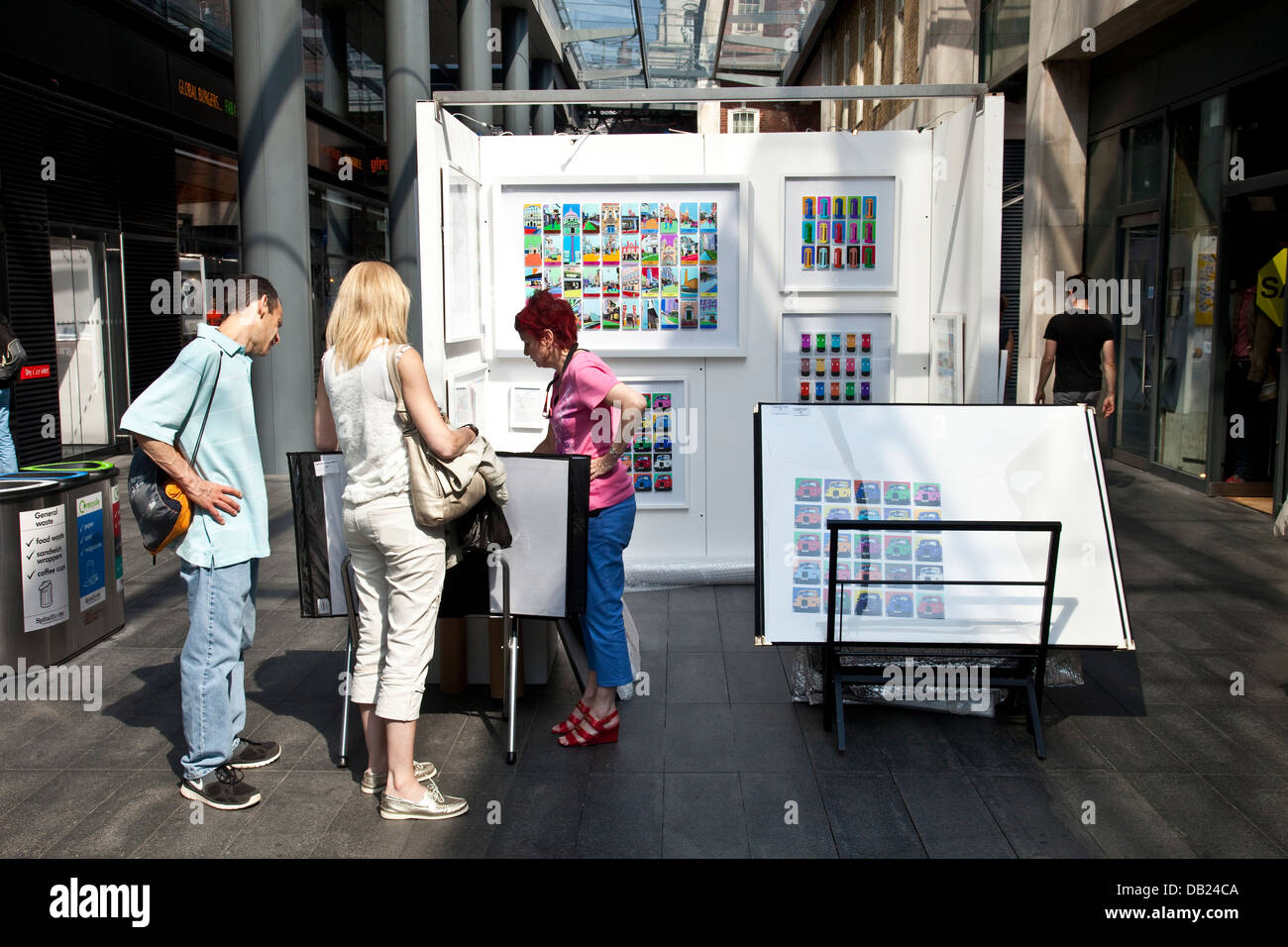 Spitalfields Art Market, Tower Hamlets, London, England Stock Photo - Alamy