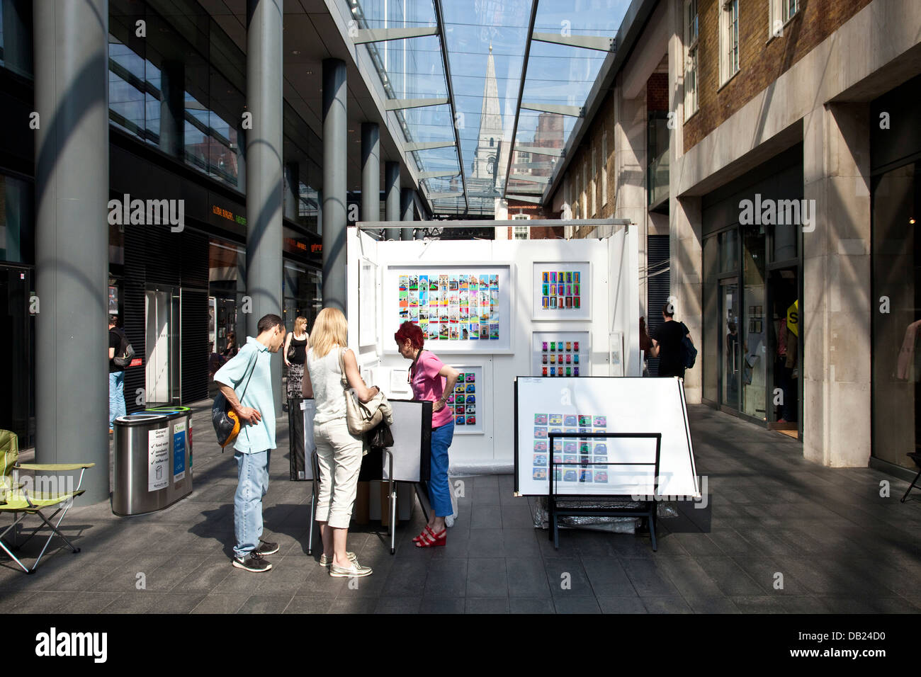Spitalfields Art Market, Tower Hamlets, London, England Stock Photo - Alamy