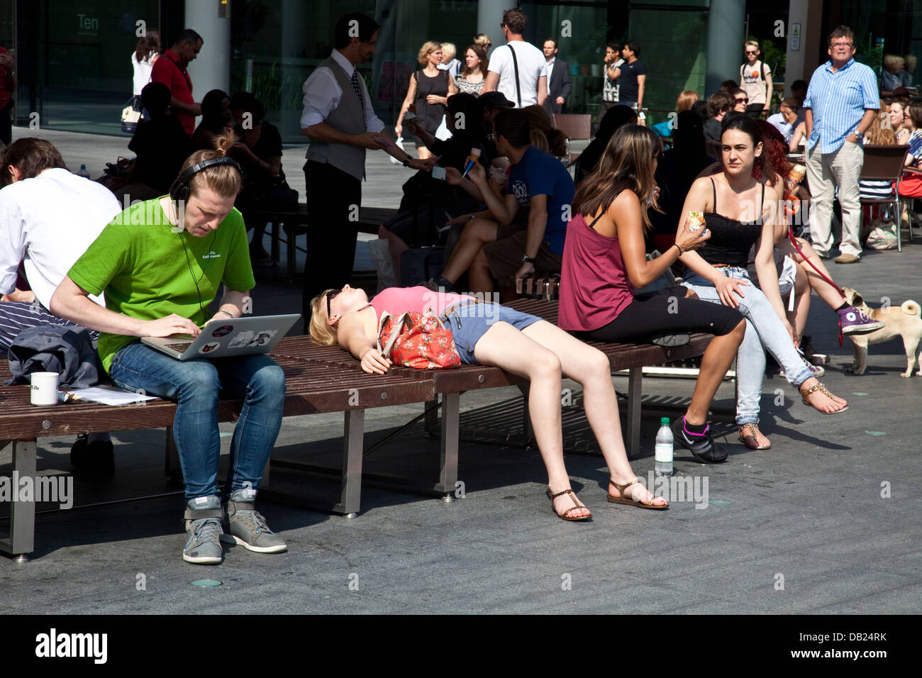 Group sunbathing holiday england hi-res stock photography and images ...