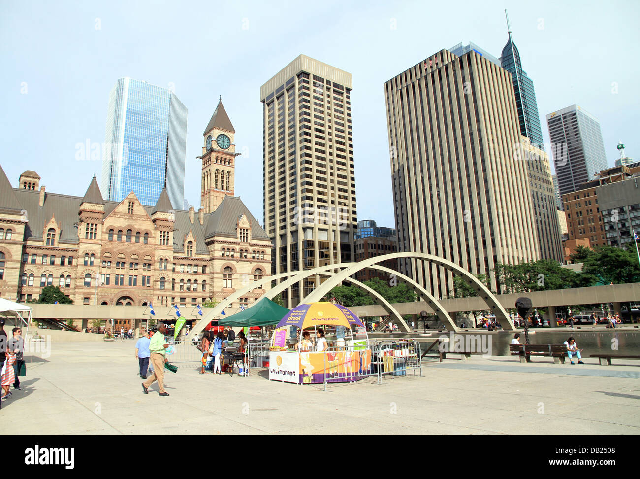 Nathan phillips square hi-res stock photography and images - Alamy