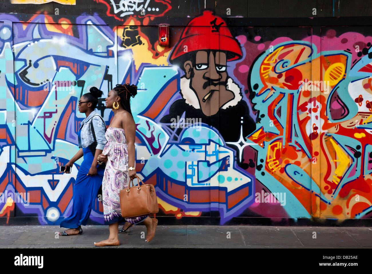 Graffiti street art londres hi-res stock photography and images - Alamy