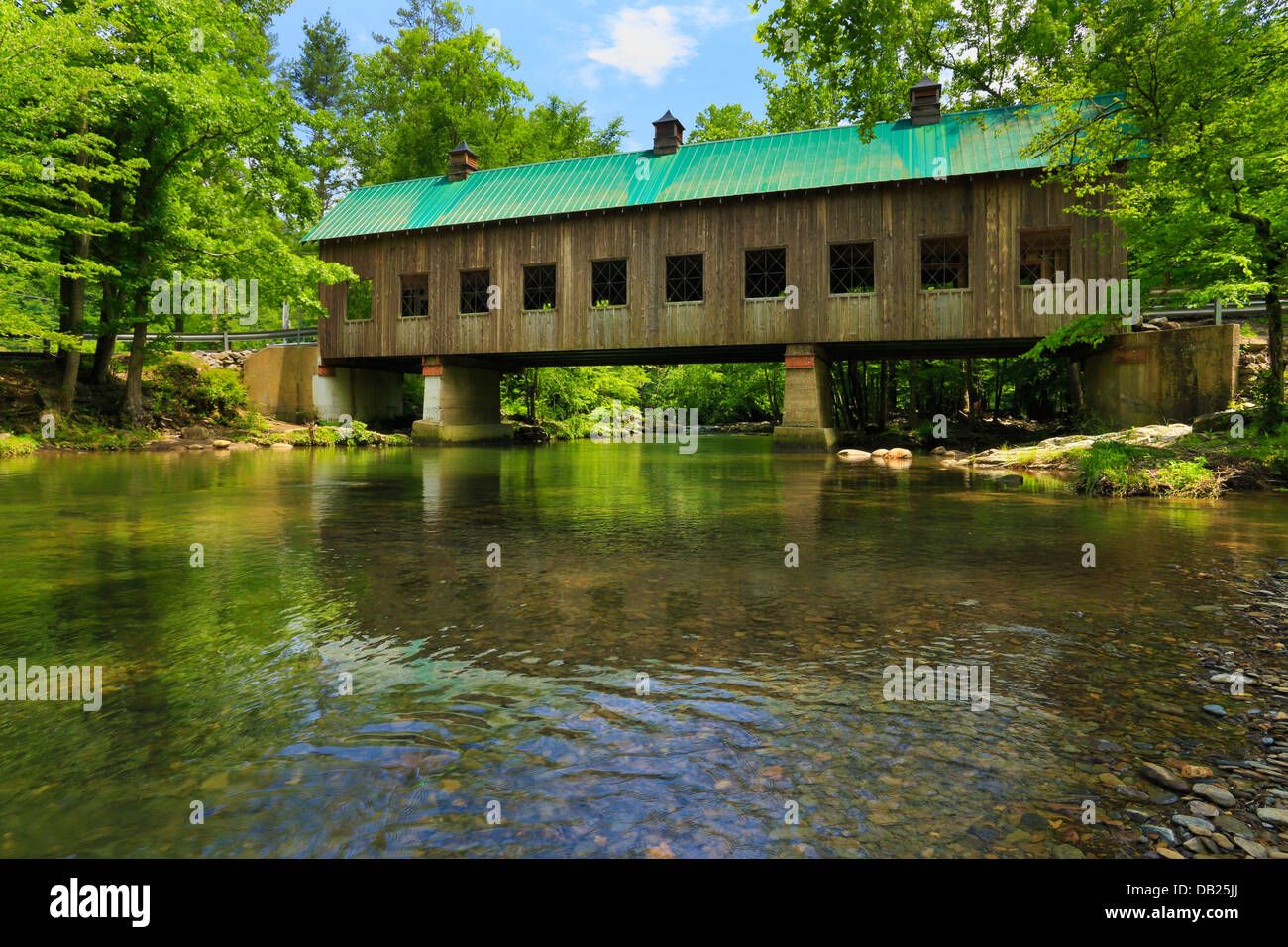 Tennessee covered bridge hi-res stock photography and images - Alamy